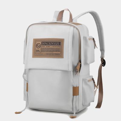 Chine Les occasions de l'année N'oubliez pas ce sac à dos de loisirs en PU à la mode pour les voyages en plein air et plus encore à vendre