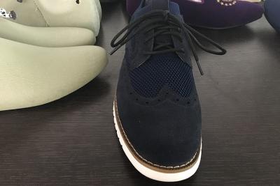 Chine Chaussures de sport pour hommes en tricot personnalisées à vendre