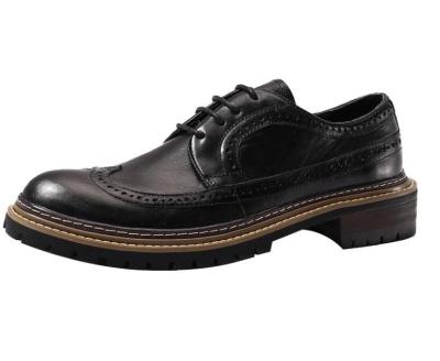 Chine Chaussures décontractées de printemps / automne pour hommes chaussures à talons ronds pour hommes chaussures à talons noirs en cuir à vendre