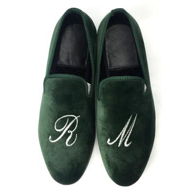 Chine Des loafers en velours de luxe pour hommes en velours verts faits à la main à vendre