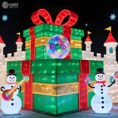 China Large-scale Customizable Christmas Gift Box Lanterns For Christmas Decoration & New Year Decoration for sale