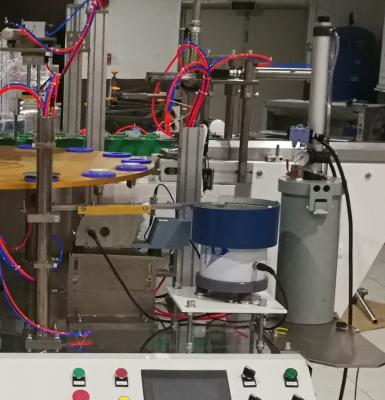 China Automatic Custom Assembly Machine High Compatibility B22 Cap Crimping Machine Customized for sale