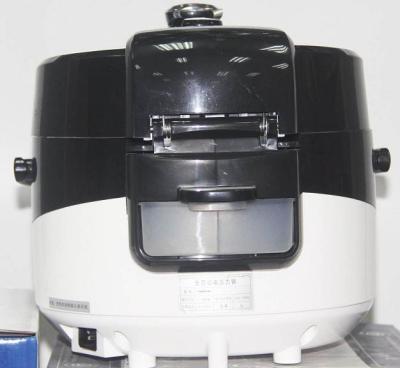 Cina Fornello di riso elettrico di pressione della maniglia del barattolo del pannello del commutatore del computer 1,8 litri in vendita