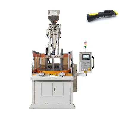 China Makkelijke bediening Roterende verticale spuitgietmachine voor keukengereedschapshandleidingen Te koop