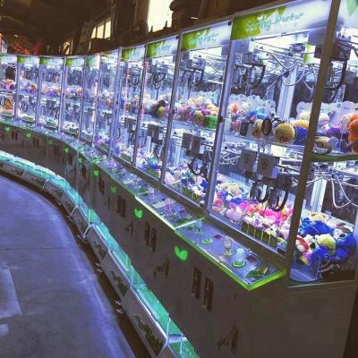 Cina Nuovo Disegno Automazione per l' Amusement Granata giocattolo Due Artigli Macchina in vendita