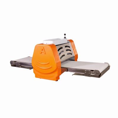 Chine 380A 520A0630E Vertical Dough Sheeter with Aluminium And Plastic European Styles à vendre