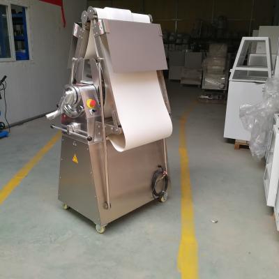 Κίνα 6.5kg μέγιστο βάρος ζύμης εξοπλισμός μαγειρικής κουζίνας με εύρος ρύθμισης κυλίνδρων 0,5-38mm προς πώληση