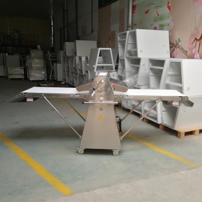 Κίνα 6.5kg μέγιστο βάρος ζύμης εξοπλισμός μαγειρικής κουζίνας με εύρος ρύθμισης κυλίνδρων 0,5-38mm προς πώληση