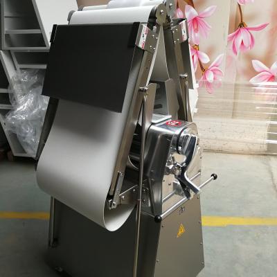 Κίνα 6.5kg μέγιστο βάρος ζύμης εξοπλισμός μαγειρικής κουζίνας με εύρος ρύθμισης κυλίνδρων 0,5-38mm προς πώληση
