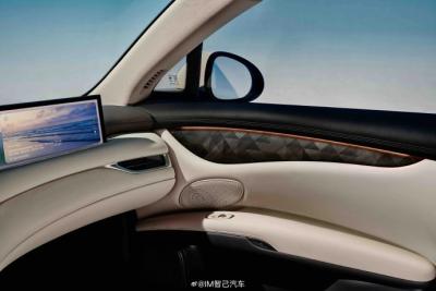 Κίνα Υπερ-ηλεκτρικό Zhiji LS6 Μέγιστη ισχύς 575kW Όλα τα ηλεκτρικά αυτοκίνητα με μέγιστη ταχύτητα 252χλμ. προς πώληση
