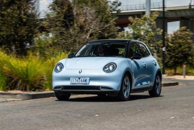 중국 Electric Vehicles 2024 GMW ORA  Pure Electric Car With 126kw/171ps Motorpowr 160km/h Topspeed&400kmRANGE 판매용