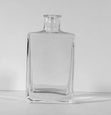 China 200ml Gin or Vodka Liquor Gin Rum Tequila Glass Bottle With Vinlock Glass Closures for sale