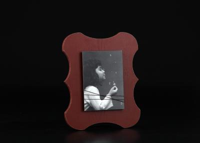 中国 前部浮遊卓上の写真フレーム、苦しめられた赤い木製の窓の額縁 販売のため
