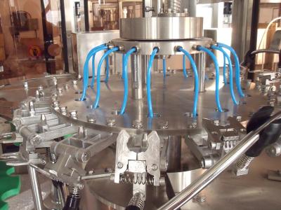 China 3 eléctricos en 1 cadena de producción de relleno de máquina del lavado que capsula para la botella redonda/del cuadrado del ANIMAL DOMÉSTICO en venta