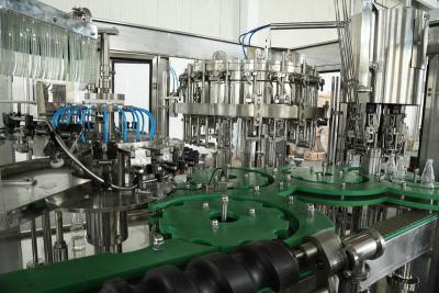 Cina Macchina inscatolata di bottiglia da birra/macchina capsulatrice della bottiglia per la linea di produzione di riempimento della bevanda in vendita