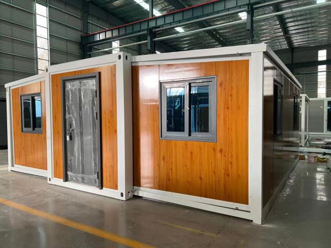 Expandable Container House