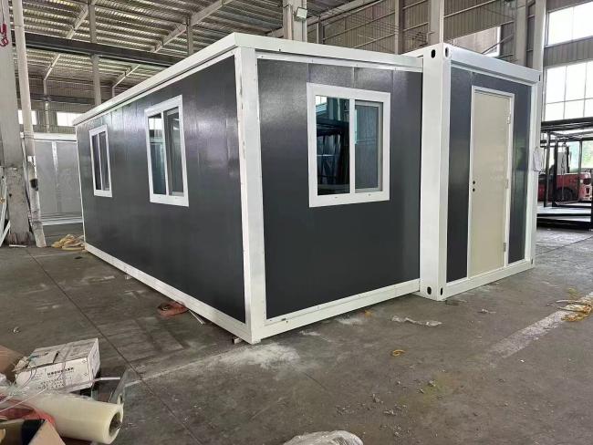 Expandable Container House