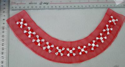 Cina Il fiore rosso amichevole di Eco ha bordato fatto a mano della collana del collare su misura in vendita