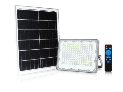 Cina sensore di moto fissato al muro autoalimentato solare all'aperto della luce di inondazione di 65000mAH 4200lm 32.8ft in vendita