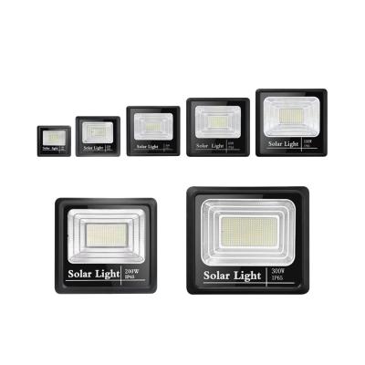 Cina proiettore autoalimentato solare di 300W 4000Lm LiFePO4, luci di inondazione solari commerciali 50AH in vendita