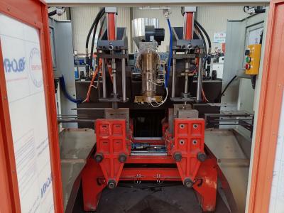 Chine Références du conteneur deux de Petg automobile de machine de soufflage de corps creux de 5 litres à vendre