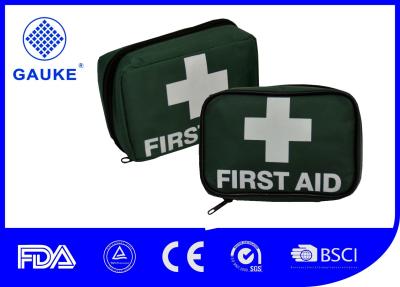 Cina Cassette di pronto soccorso promozionali sterili per colore verde scuro di viaggio in vendita
