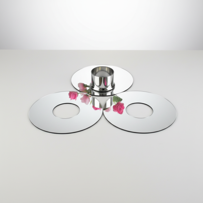 Clear laser cut acrylic disc with 50mm diameter and 1mm thickness