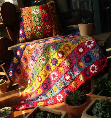 China Y-F 80*60 Handmade Crochet Striped Daisy Wool Coffee Table Cloth Blanket Floral Leisure Vintage Sofa Blanket for sale