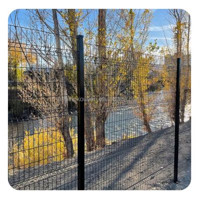Cina 6ftx8ft galvanizzato rete di rete di filo di sicurezza Recinzione per giardino Farm e pannelli di ferro battuto in vendita
