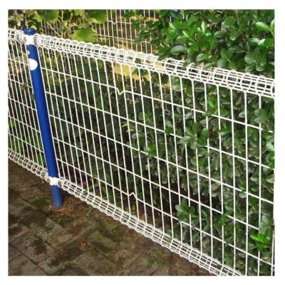 Cina Panelli di recinzione a maglia galvanizzata a maglia saldata per giardini in vendita