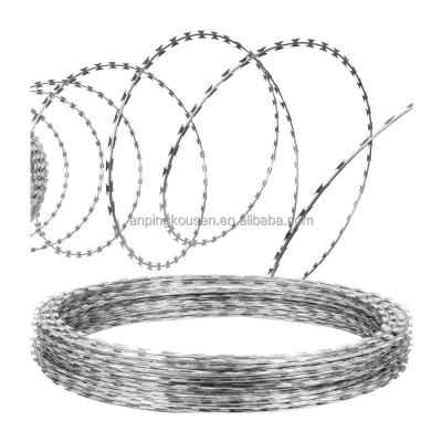 Cina Recinzione a maglia di filo spinato con rasoio rivestito in PVC per la sicurezza delle carceri a prezzi accessibili in vendita