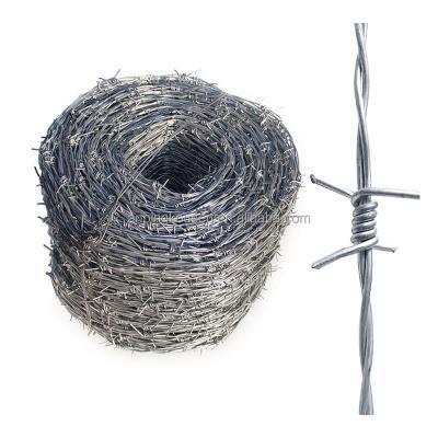 Cina 20m/25m/30m/50m Lunghezza Galvanizzata Barbed Wire Mesh Acciaio inossidabile Barbed Wire Fence Roll in vendita