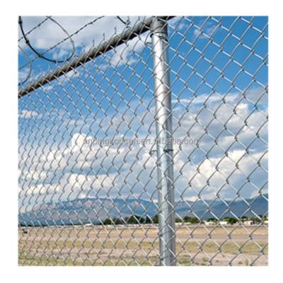 Cina Fence da giardino PVC nero rivestito Chain Link Fence pannello di filo di acciaio a basso tenore di carbonio in vendita