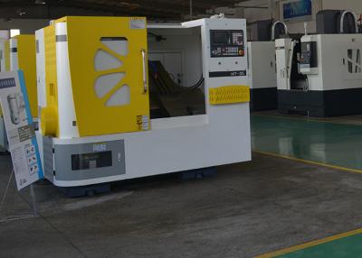Cina Dimensione automatizzata industriale delle fresatrici del tornio di CNC 1500 * 1100 * 1700mm in vendita
