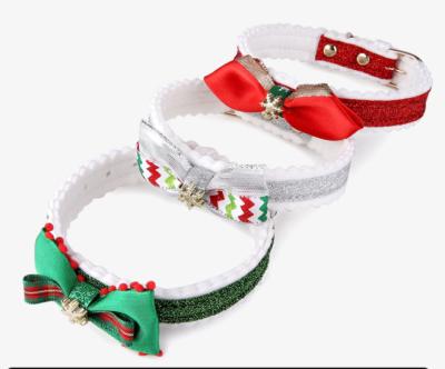 Cina Punto Cat Dog Collar della cravatta a farfalla del fiocco di neve del guinzaglio del collare dell'animale domestico di Natale grande in vendita