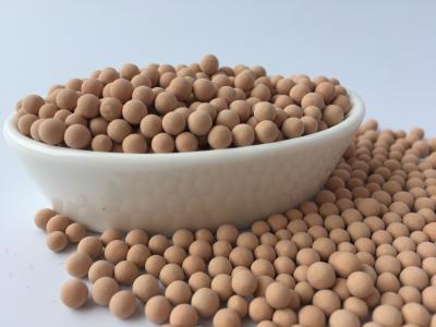 China 3.0 - ≥ auxiliar químico desecante 0,72 del g/ml de Bulk Density del agente del tamiz molecular 4A de 5.0m m en venta