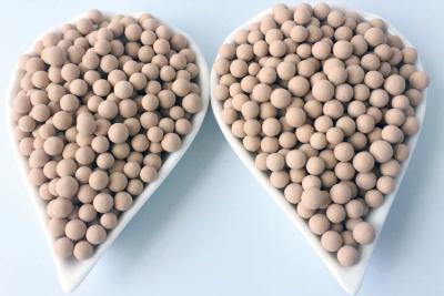 China Desecante sintético de alta resistencia del tamiz molecular de la zeolita 3A para la sequedad del etanol en venta