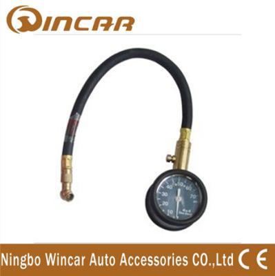 China Calibre de pressão dos pneus preto de Digitas do auto pneu do seletor da prova da vibração com mangueira à venda