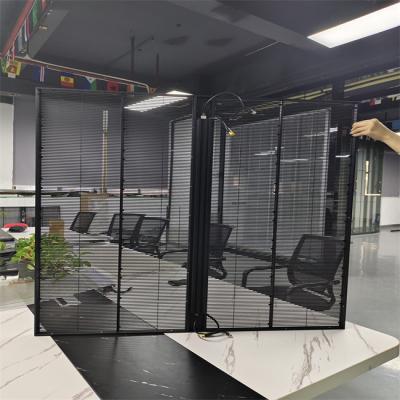 China P3.9-7.8 Transparenter LED-Gitterbildschirm Transparentes Vorhangschirm für Werbung Außenschirm zu verkaufen