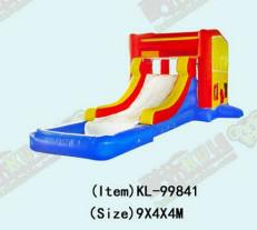 China Deslizador inflable vibrante y colorido para niños en venta