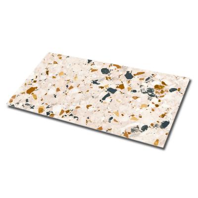 Cina 60x120 Assorbimento dell'acqua 0,5% Aspetto marmoreo Porcellana vetrata Piastrelle di pavimento rosso Terrazzo in vendita