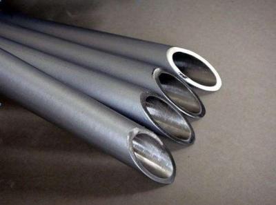 中国 冷たい-壁厚さの引かれた継ぎ目が無い合金鋼管 0.8MM - 12MM の任意長さ 販売のため