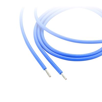 Κίνα Τυποποιημένα 300V 105c 22awg 1/0.65 καλωδίων εγχώριων συσκευών λαστιχένια καλώδια και καλώδια του U Λ προς πώληση