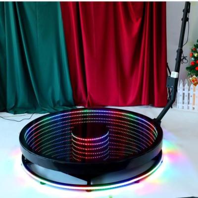 China Polegadas portátil da cabine da foto do diodo emissor de luz 360 da rotação do evento 32 39 polegadas 45 polegadas para o casamento à venda