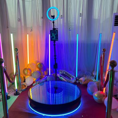 China Cabine da foto do diodo emissor de luz 360 de Selfie do negócio do casamento que gerencie o logotipo feito sob encomenda à venda