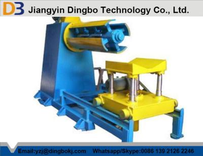 Cina Uncoiler idraulico Rool che forma macchinario con il sistema di controllo elettrico del sistema di controllo di CNC in vendita