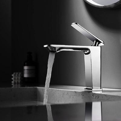 Cina Placcatura calda e fredda dell'appartamento dell'hotel del bacino del miscelatore 0.3-0.6um Chrome in vendita