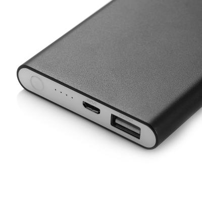 Cina La Banca di potere di USB del polimero del litio progettazione di alluminio compatta del corpo da 5000 mAh in vendita