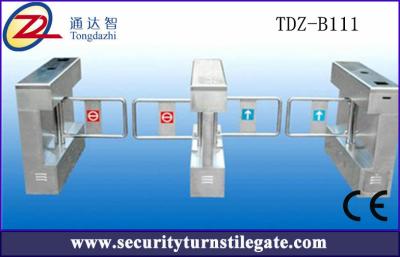 China Control de acceso peatonal de alta velocidad del torniquete SS304 para la estación de metro en venta