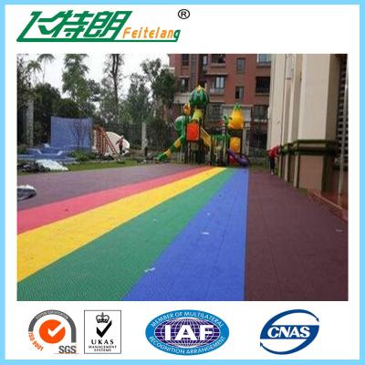 Cina Iniezione dell'interno di collegamento di plastica delle piastrelle per pavimento di gomma del polipropilene riciclabile in vendita